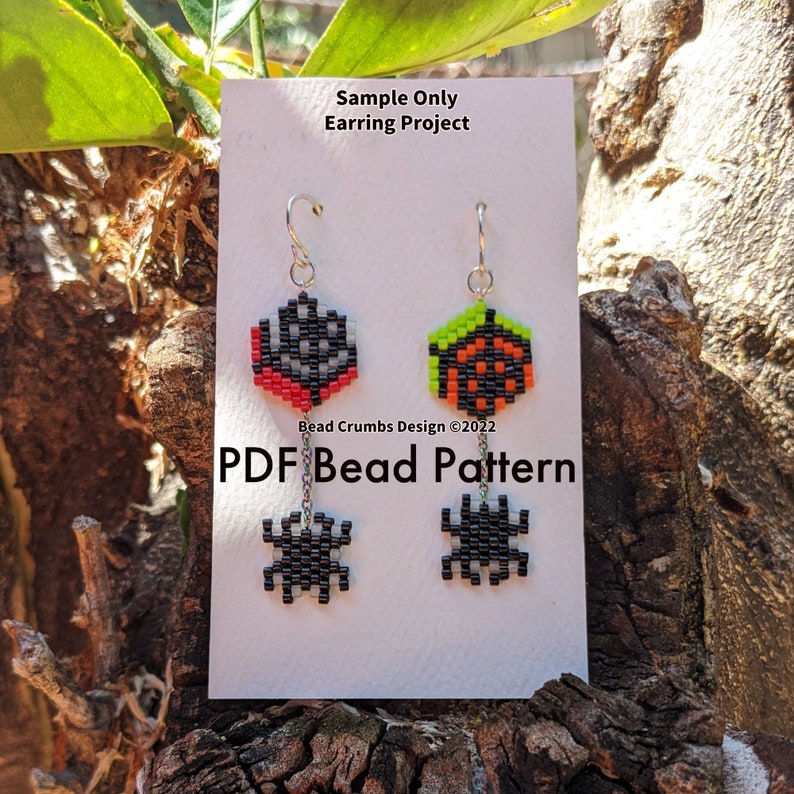 Mini Spider and Web Bead Pattern Beaded Jewelry Charm - Etsy