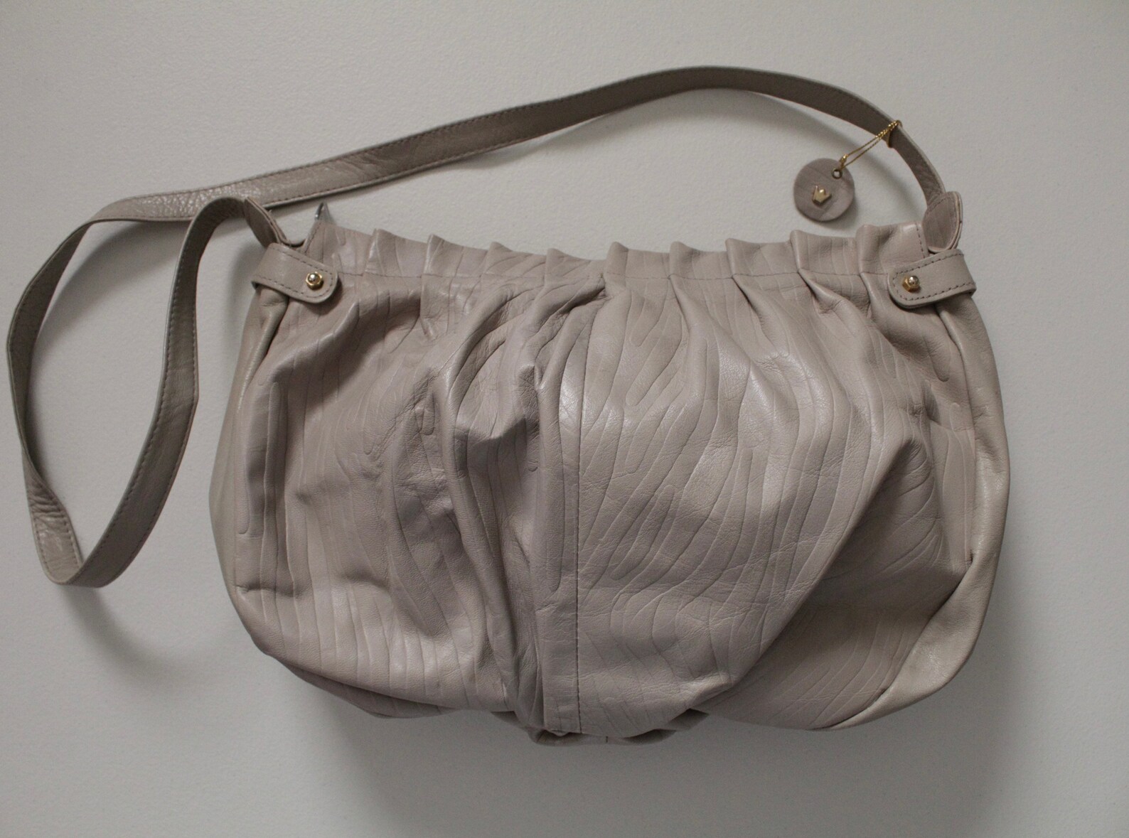 CLOUDY Gray Bag Scrunched Leather Bag Contessa Leather | Etsy