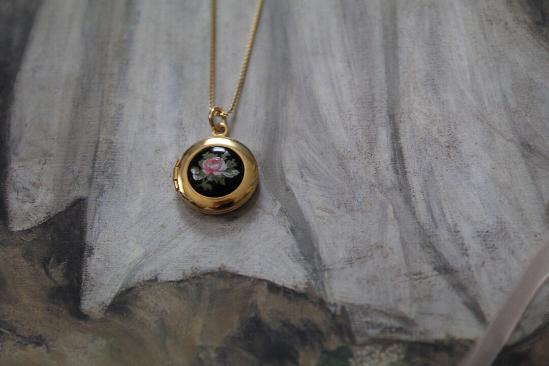 Victorian ROSE Locket Necklace | Antique Gothic Poet Cottage-core ...