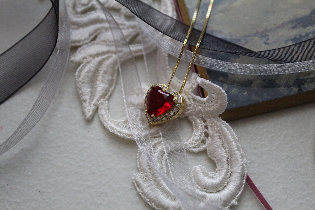 GOTHIC HEART Spacer Charm Necklace | Gothic Victorian Rhinestone Red ...