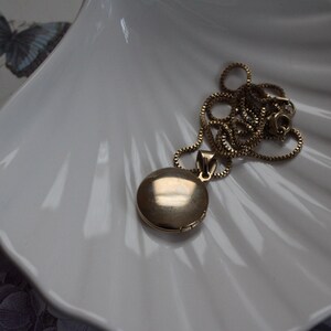 Vintage Daisy Locket Necklace - Etsy UK