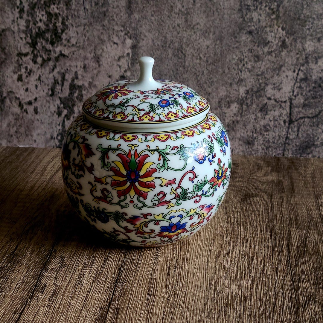 Traditional Round Chinoiserie Porcelain Airtight Tea Canister, White - Etsy