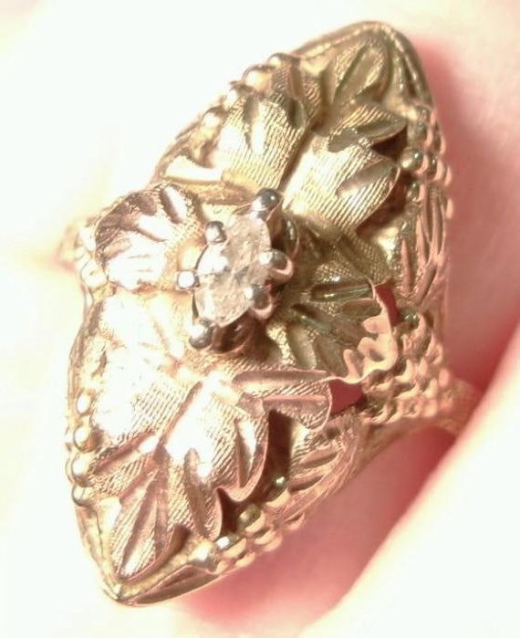 Black Hills Gold Grape Leaf Ring with Diamond - Gem