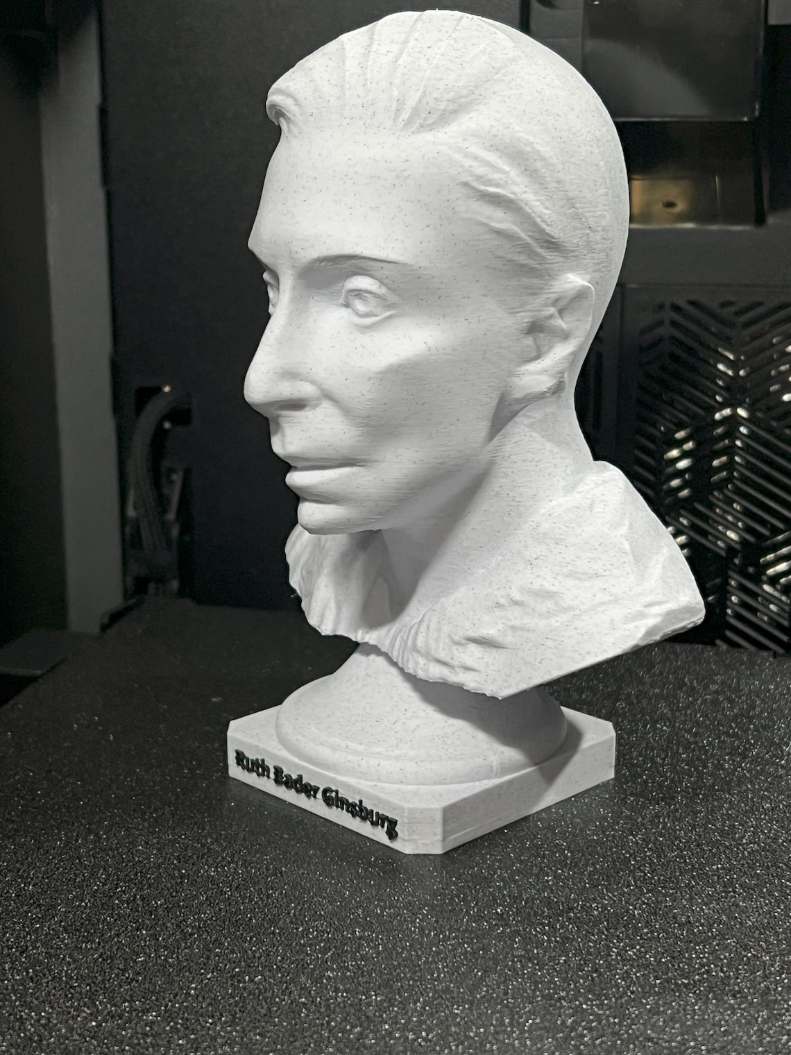 Scultura (busto) o statua con ritratto stampato in 3D personalizzato ...