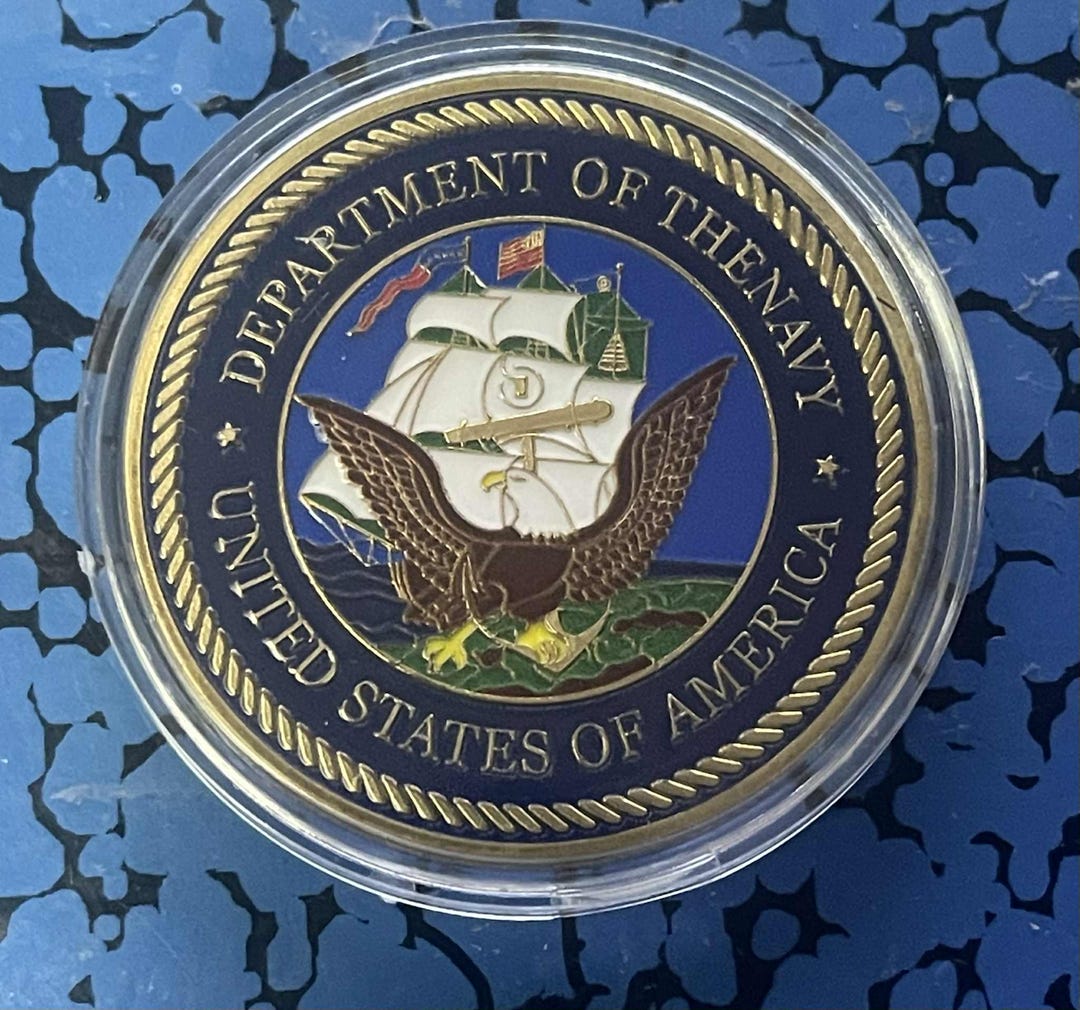 US Navy Gold-tone Enamel Challenge Coin: Commemorative Military ...