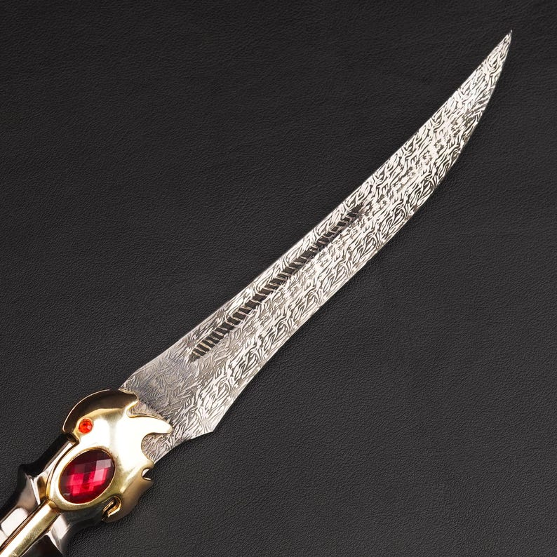 Arya Stark Catspaw Knife Replica – Valyrian Steel Dagger | Game of ...