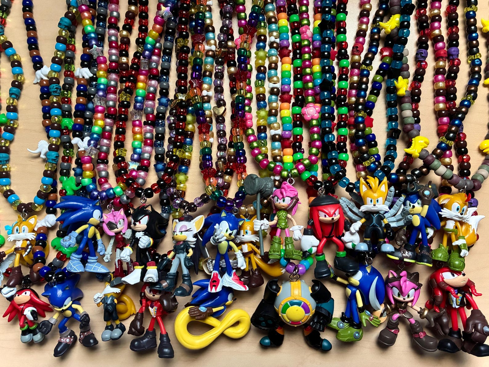 Sonic Kandi Necklace Sonic the Hedgehog Scene Rave Colorful Rainbow Sonic Prime Stars Tails Amy ...