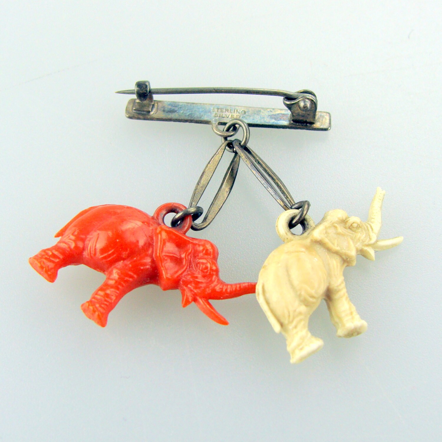 Sterling Silver Red & White Elephant Brooch - Etsy.de