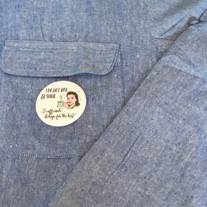 Witty Women Button Retro Housewife Humor Gift for Friends Funny ...