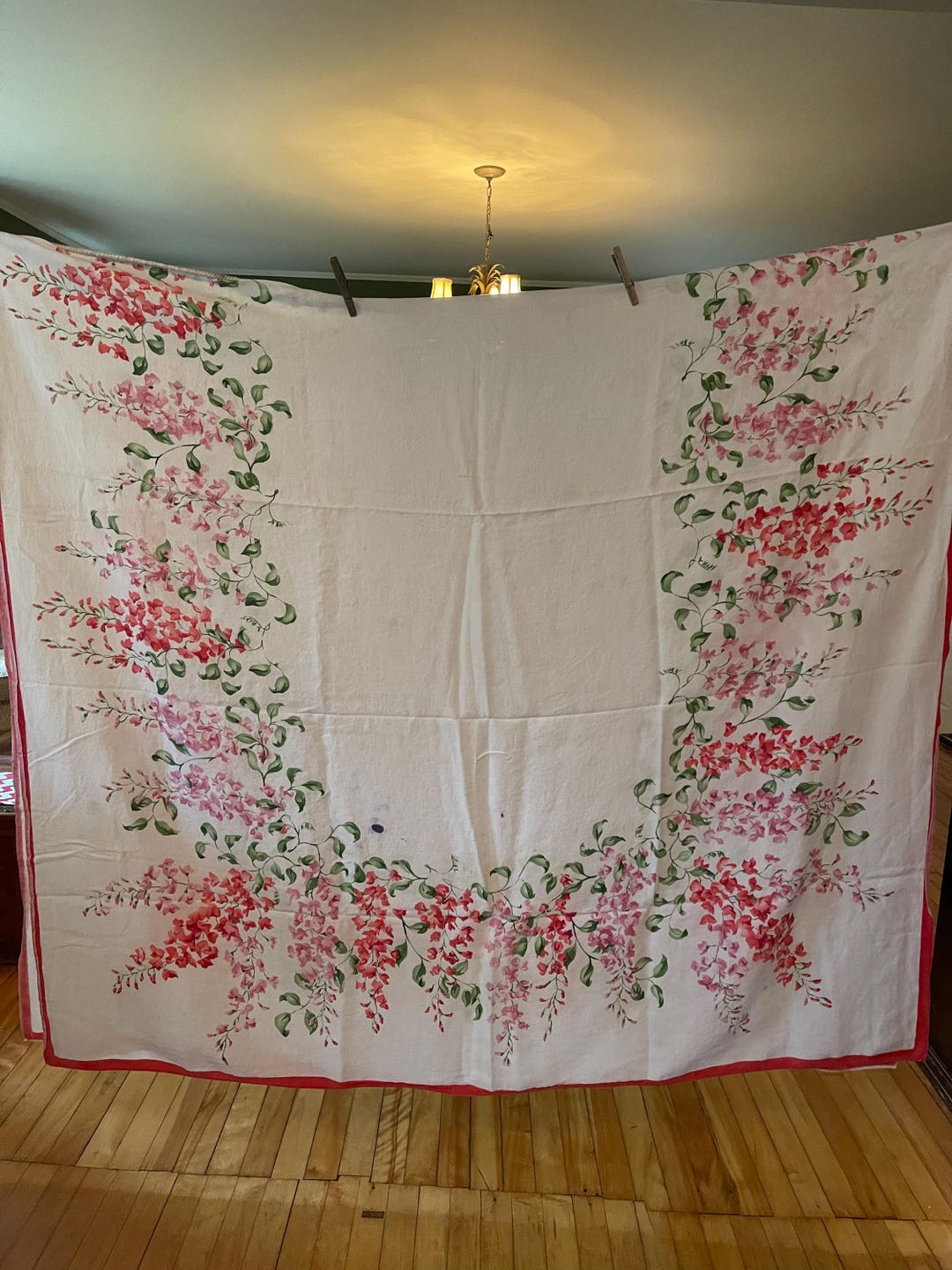 Vintage Floral Sweet Peas Tablecloth, Extra Large, With Twelve (12 ...