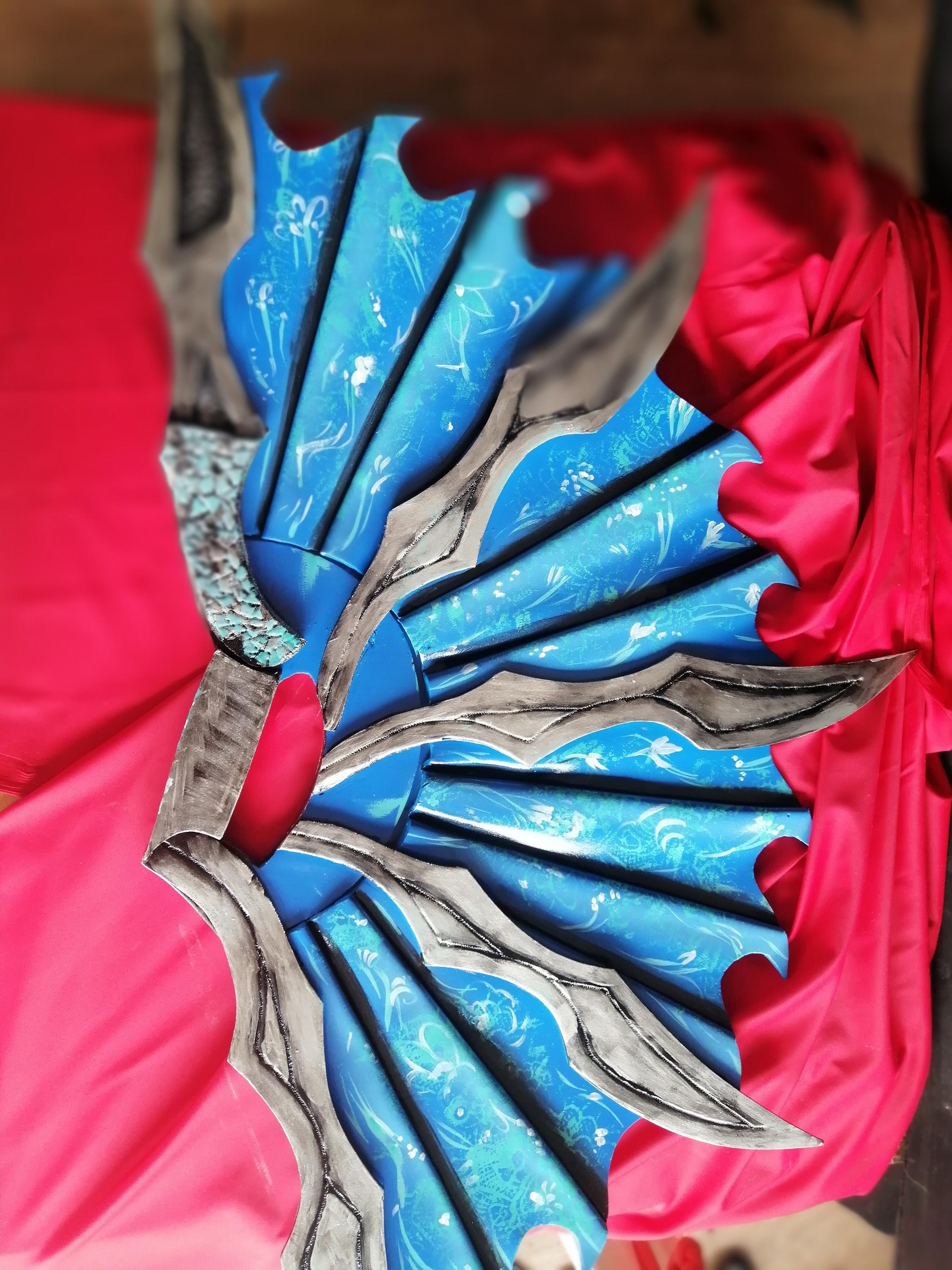 Handmade Kitana Fan – Mortal Kombat Inspired Cosplay & Display Weapon ...