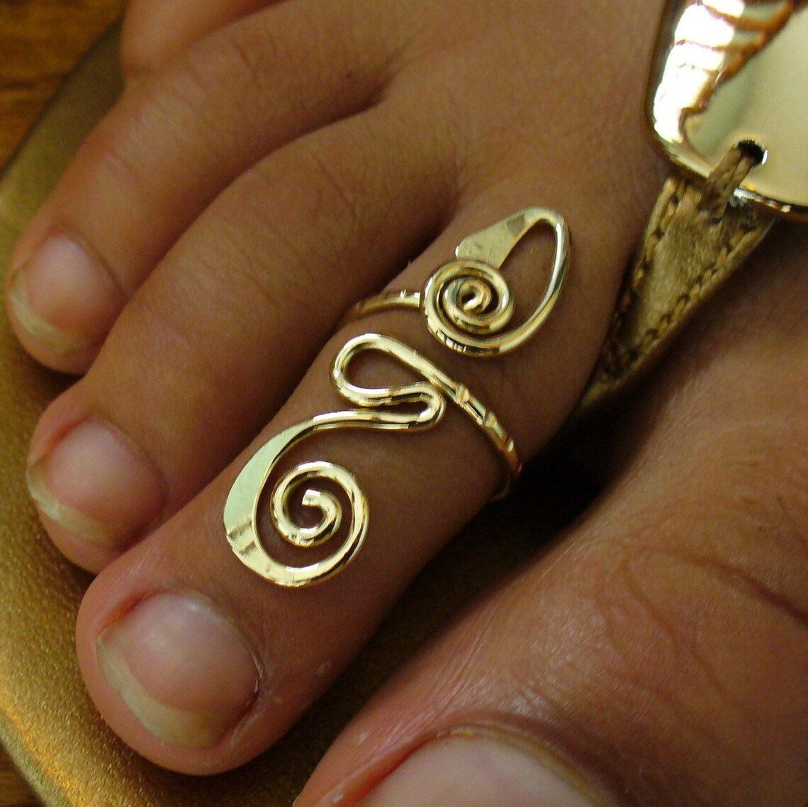 12k Gold Filled Long Toe Ring - Etsy