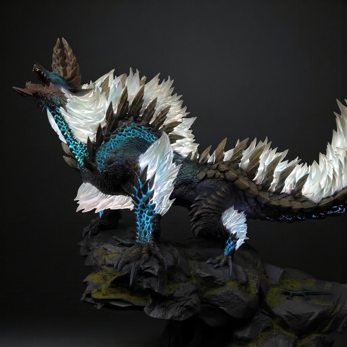 Zinogre Resin Statue With LED Light | Monster Hunter Iceborne Figure ...