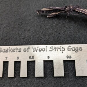 Rug Hooking Strip Gage Sizer for Rug Hooking - Etsy