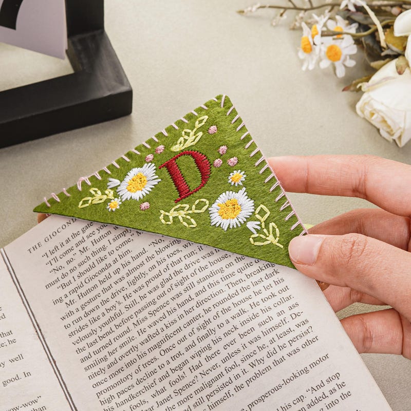 Corner Bookmark - Etsy