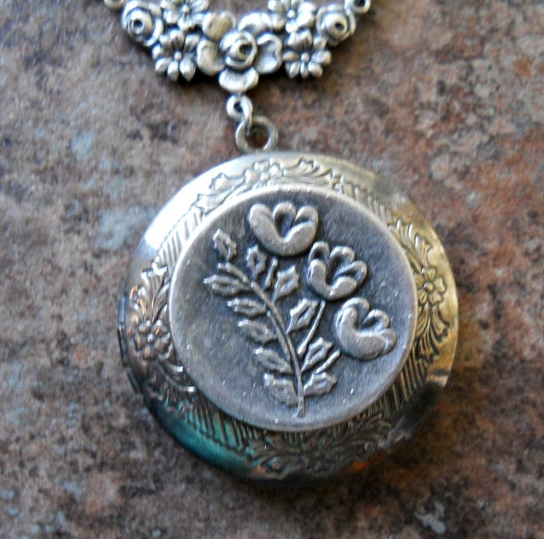Poppy Garden Silver Locket Exclusively by Enchanted Lockets - Etsy
