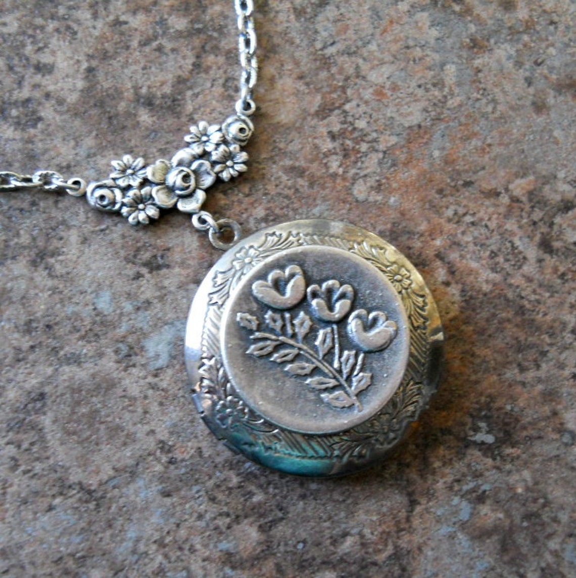 Poppy Garden Silver Locket Exclusively by Enchanted Lockets - Etsy