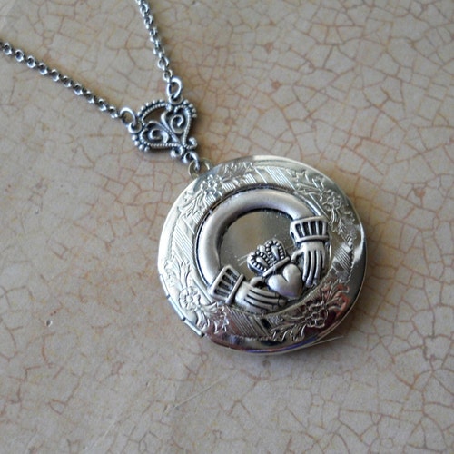 Claddagh Irish Wedding Locket - Etsy