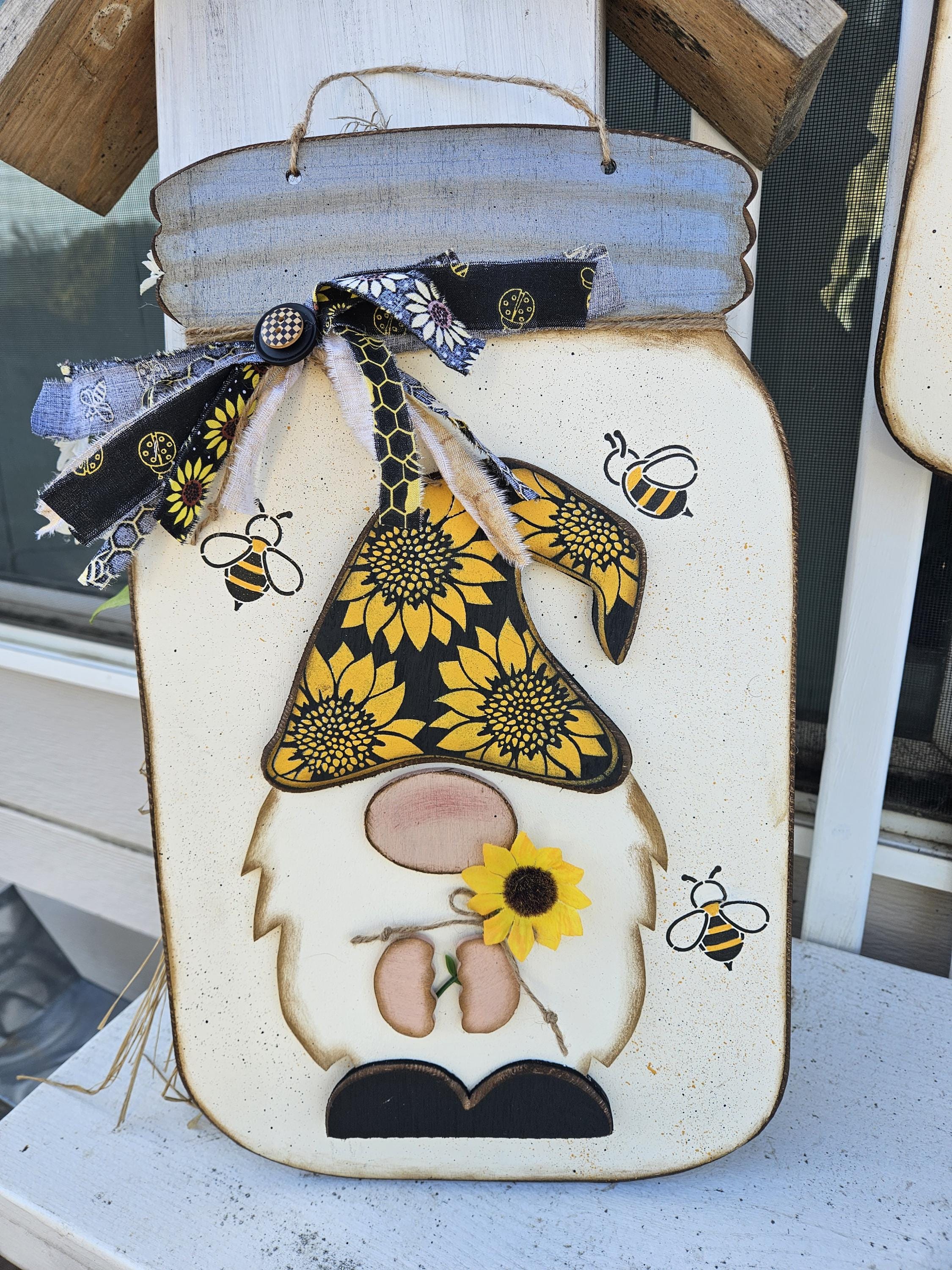 Sunflower Bee Gnome, Home Decor, Garden Decor, Bunco Prizes - Etsy