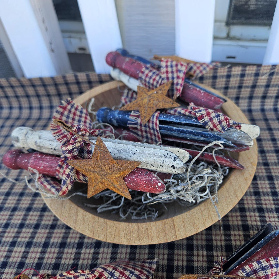 Americana Patriotic Old Fashioned Clothes Pin Bundle, Home Decor, Bunco ...