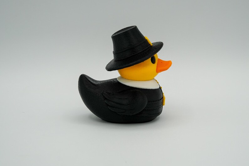 Pilgrim Duck Figurine: 3D Printed Thanksgiving Holiday Decor, Fall ...