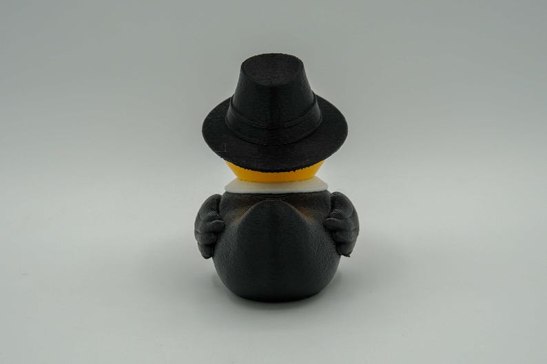 Pilgrim Duck Figurine: 3D Printed Thanksgiving Holiday Decor, Fall ...