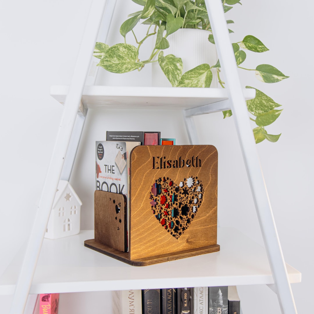 Personalized Wooden Book Organizer, Custom Name Heart Bookshelf ...