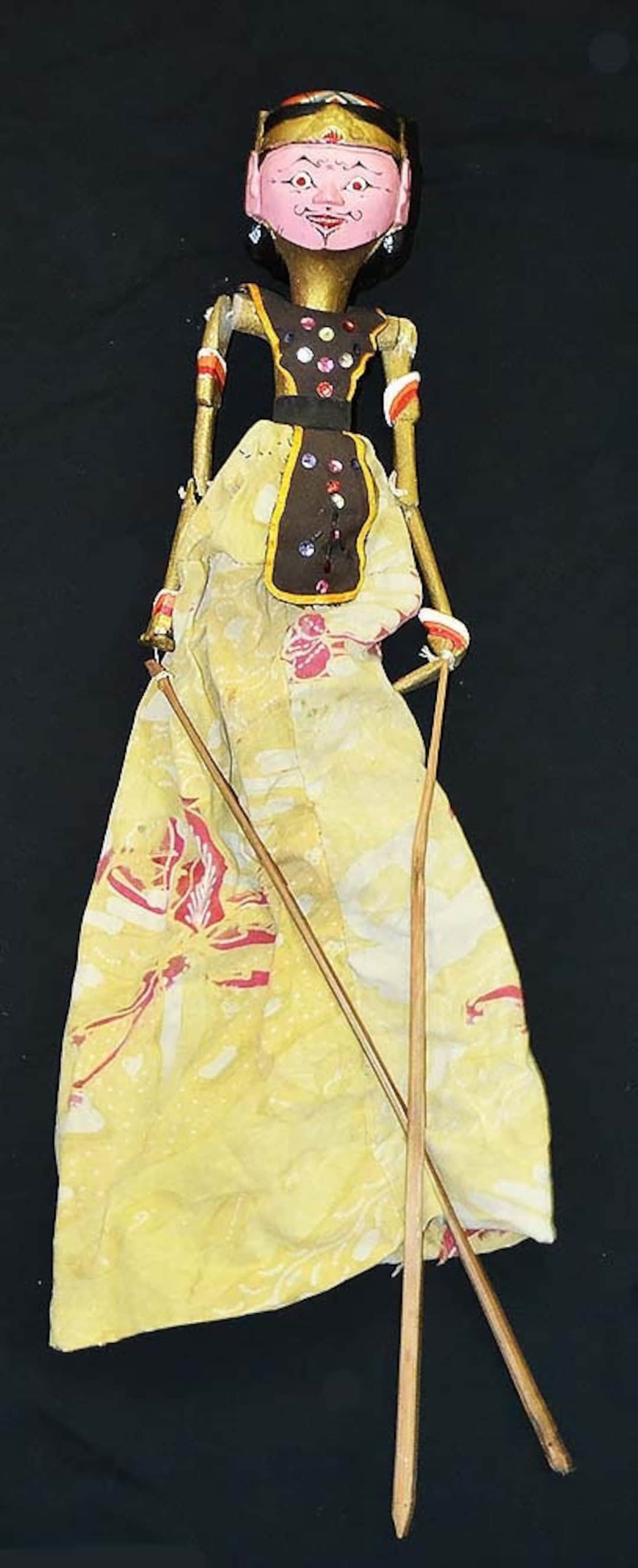 Wayang Puppet Representing Suyudana (duryodhana) From the Mahabharata ...