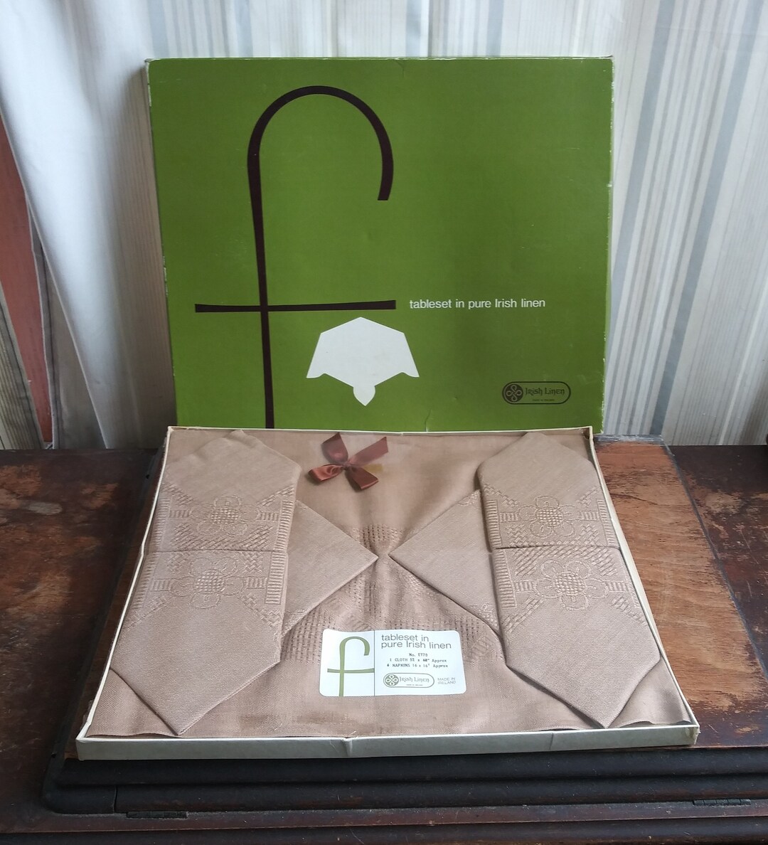 Vintage Boxed Irish Linen F Tableset in Pure Irish Linen Tablecloth & 6 ...