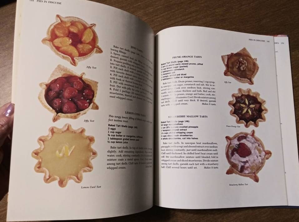 Vintage Betty Crocker Pie & Pastry Cookbook, 1968 First Edition - Etsy