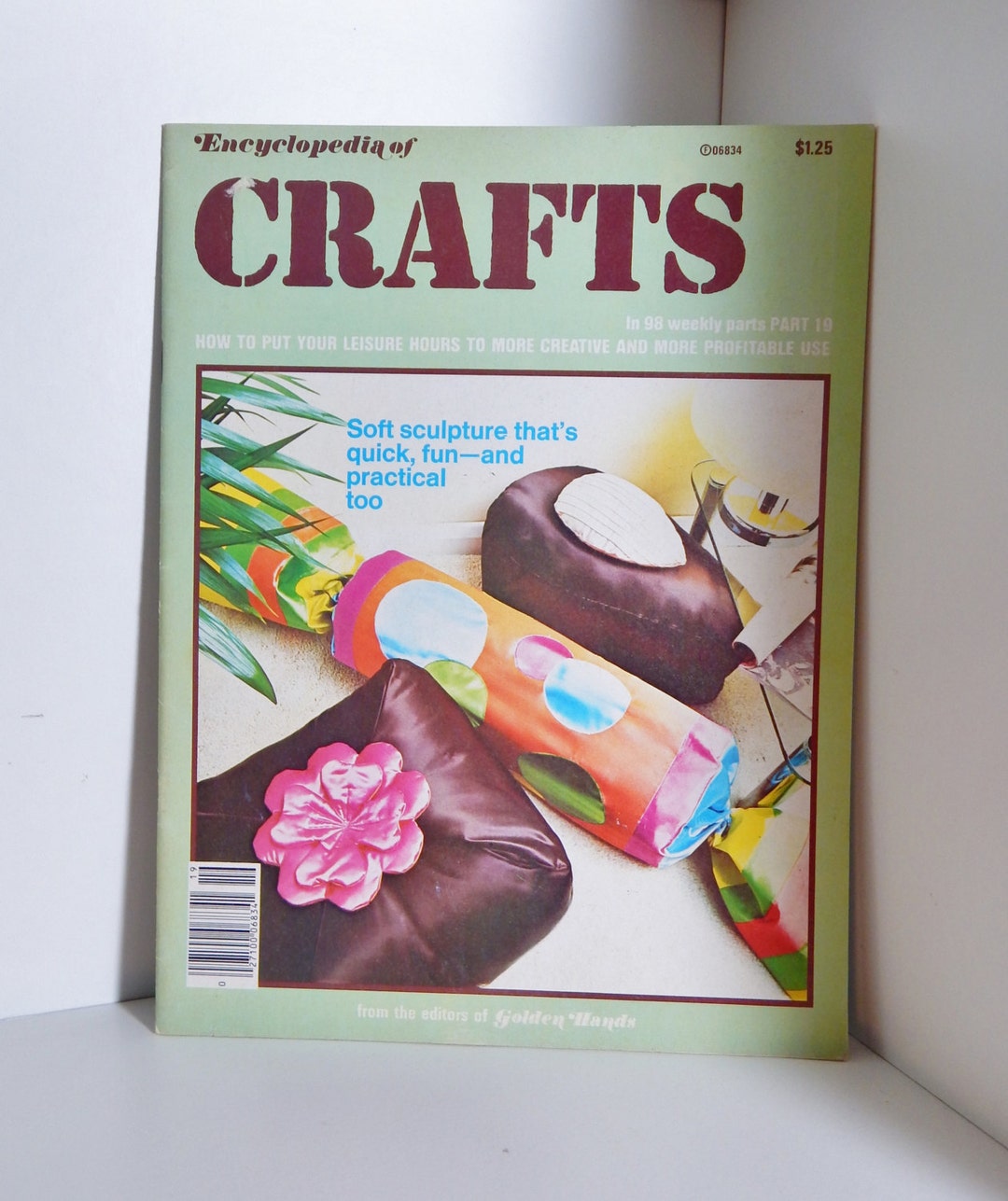 Vintage Encyclopedia of Crafts Magazine, 1970s Issue #19 - Etsy