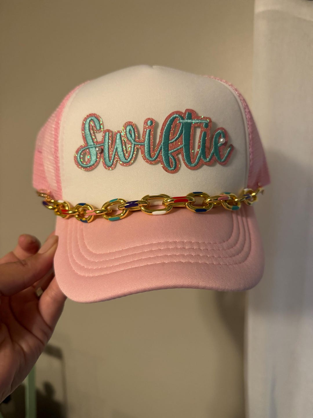 Swiftie Trucker Hat With Chain: Taylor Fan Concert Hat - Etsy