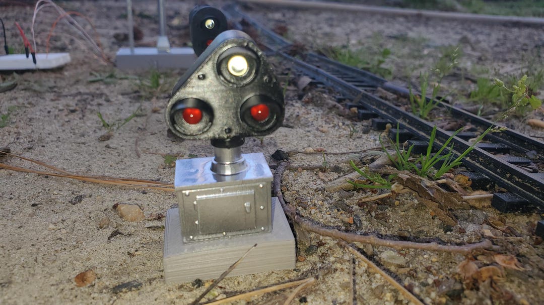 2 Custom G-scale Garden Rail Road LED Signals **dwarf Unpainted ...