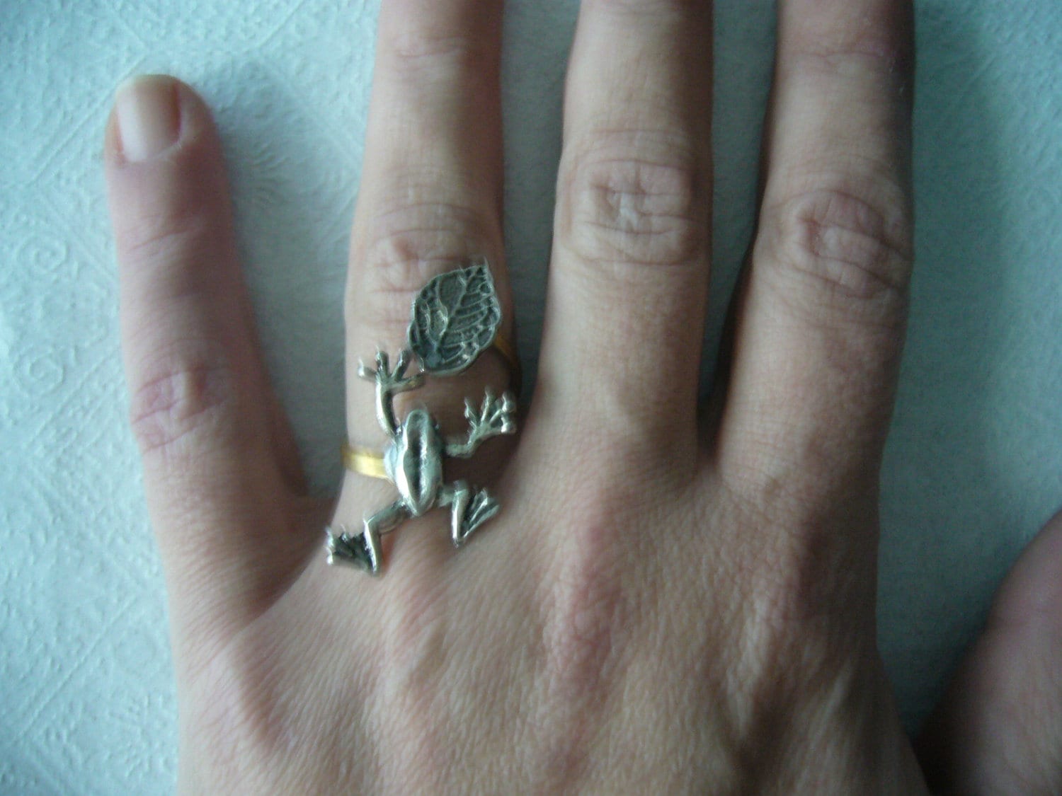 Frog Ring With a Leaf Wrap Style Adjustable Ring Animal - Etsy