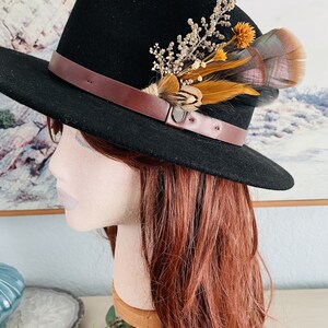 Boho Turkey Feather & Dried Flower Hat Pin | Floral Hatpiece | Rustic ...