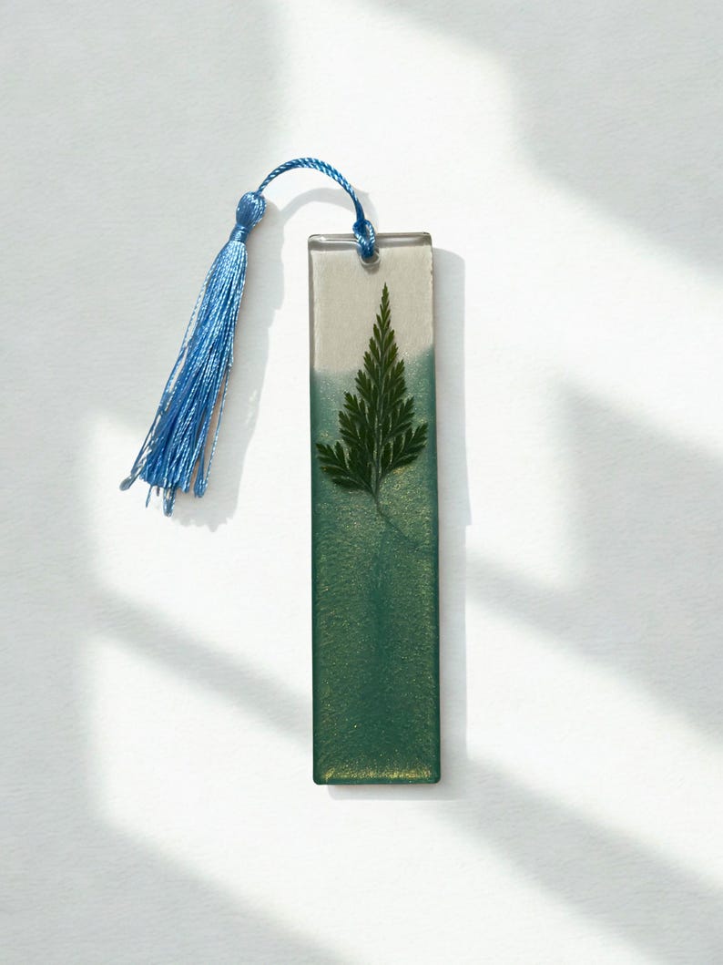 Handmade Resin Bookmark - Pressed Fern Leaf : Botanical Reader Gift - Etsy