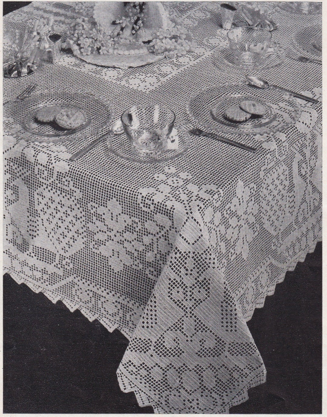 Vintage Filet Crochet Pattern for Rectangle Peacock Filet Crochet ...