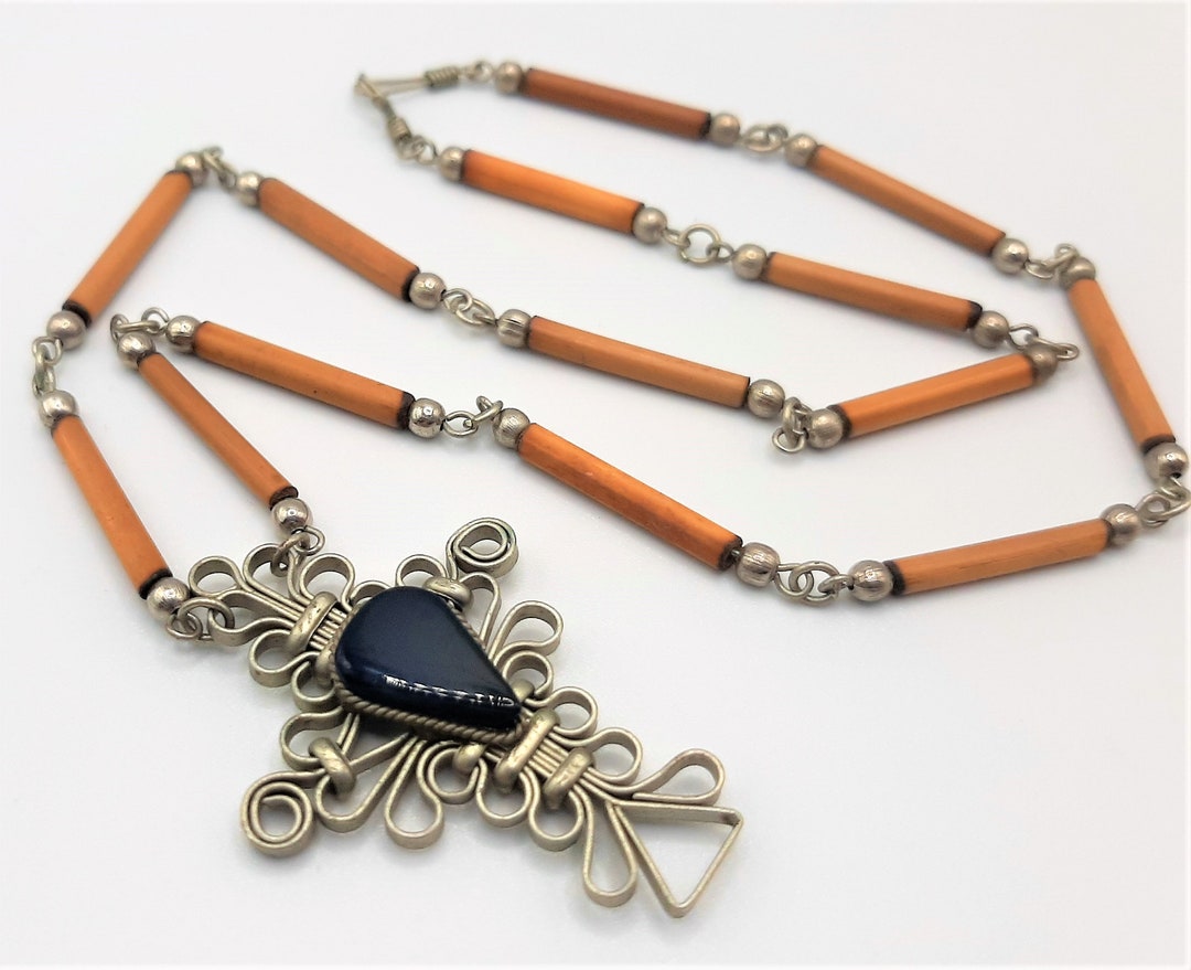C.1990s Native American Style Agate Necklace... Black Agate ...