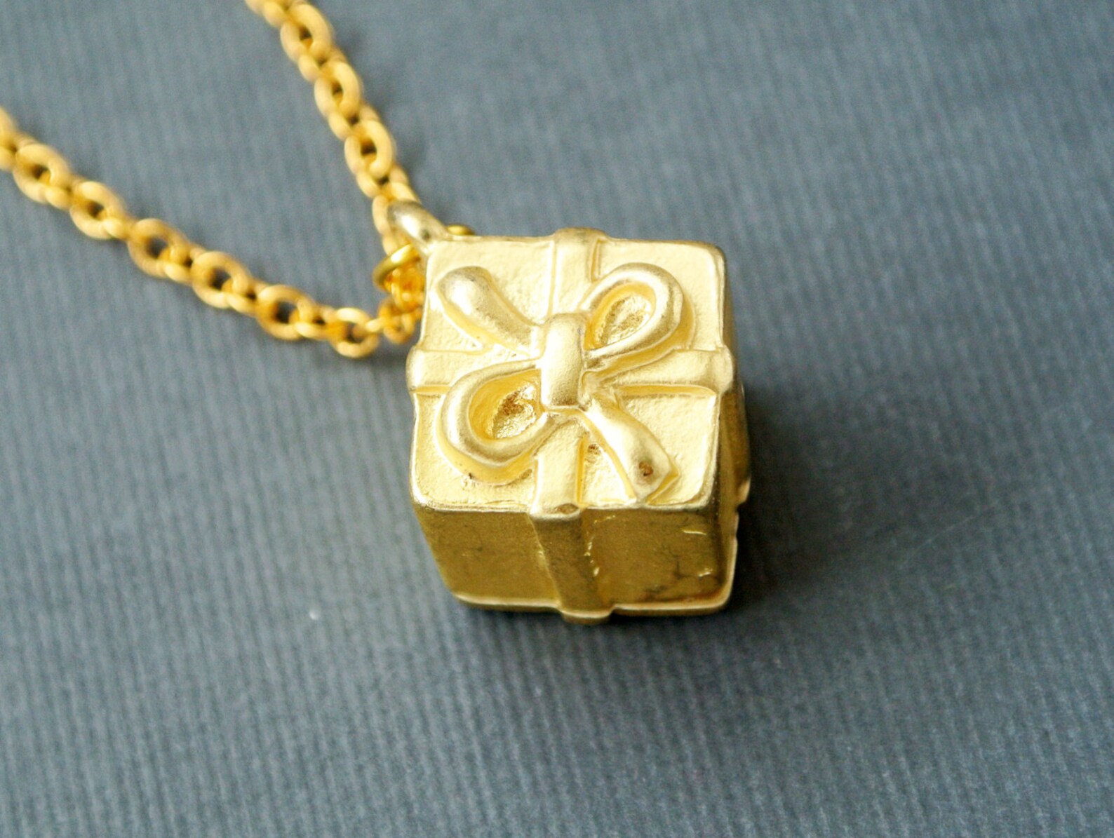 Gift Boxed Necklacegift Box Necklacepresent Necklacejewelry - Etsy