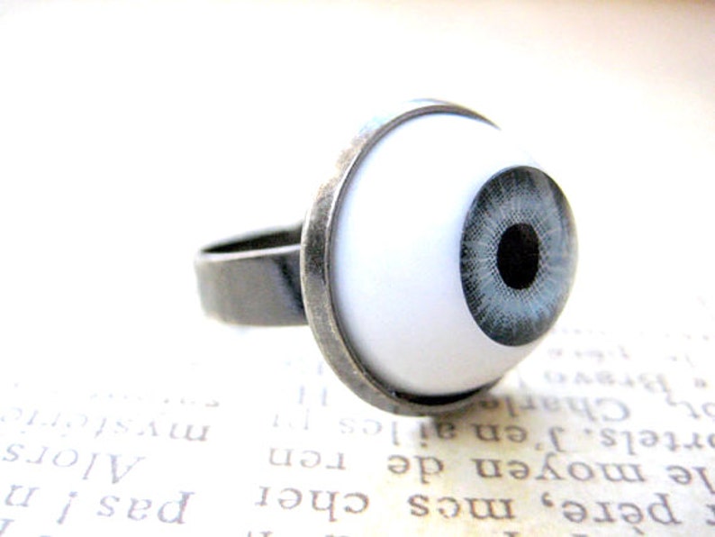 Halloween Ring, Blue Eyeball Ring, Scary Ring, Creepy Eyeball Ring ...