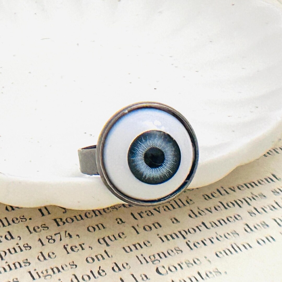 Halloween Ring, Blue Eyeball Ring, Scary Ring, Creepy Eyeball Ring ...