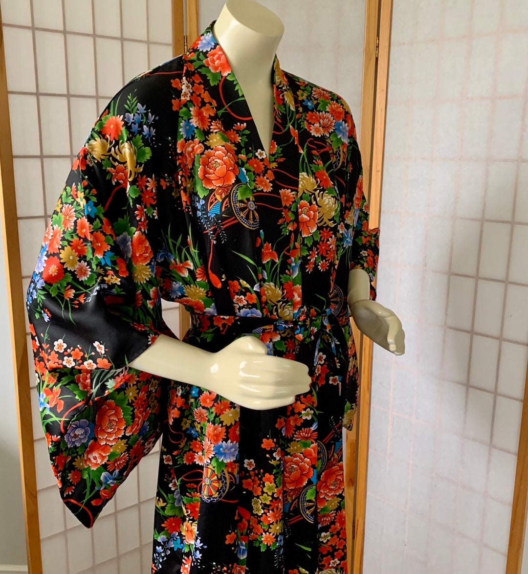 1960s Japanese Floral Kimono Maxi Robe . Vintage 1960s 1970s Black With ...