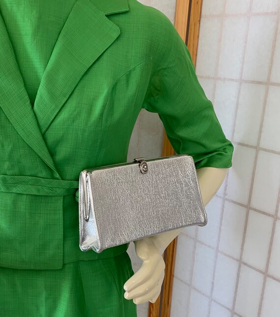 1950s Silver Metallic Party Clutch Purse . Vintage 50… - Gem