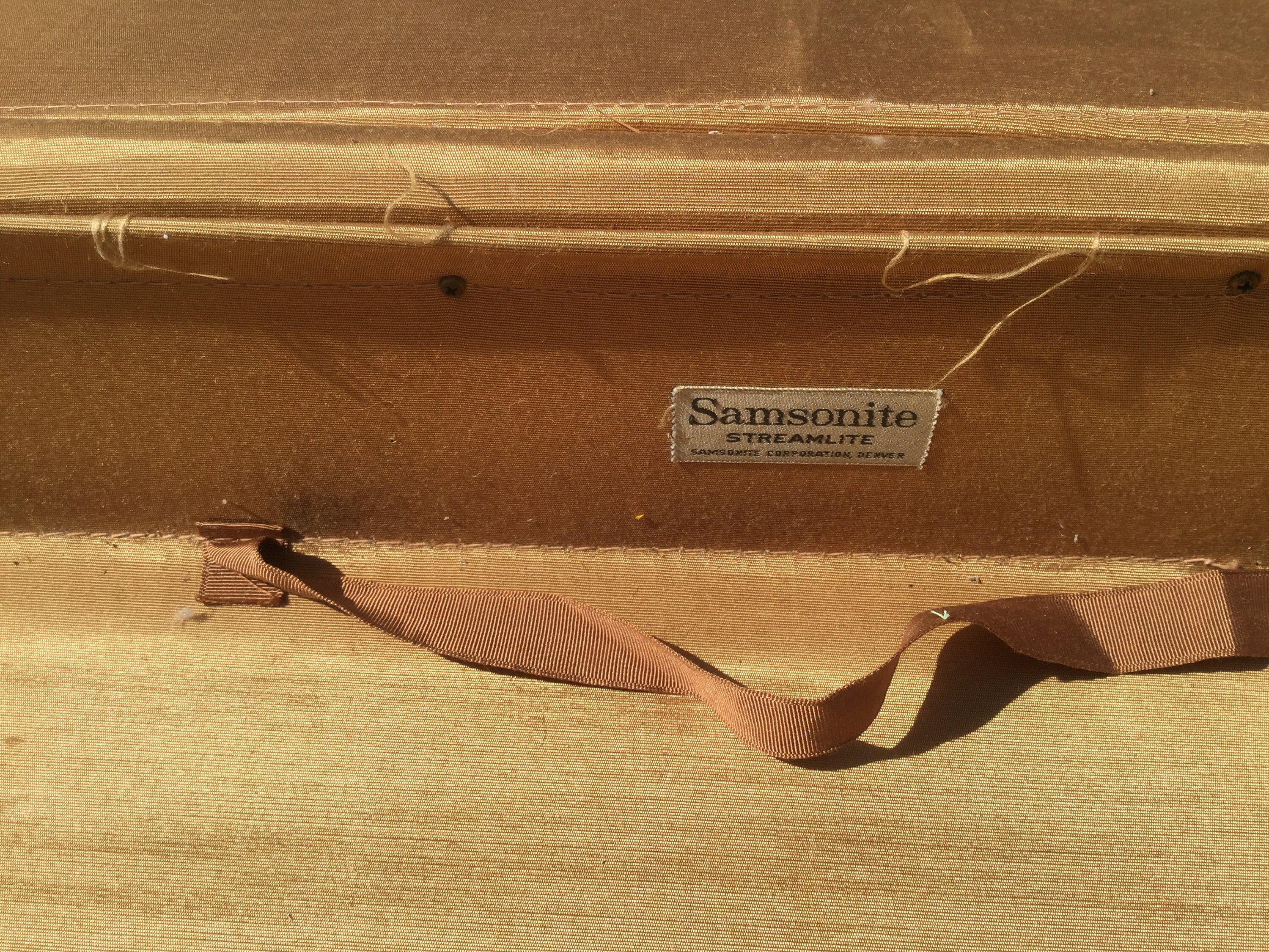 Samsonite Streamlite Luggage / Large Samsonite Saddle Tan Luggage ...