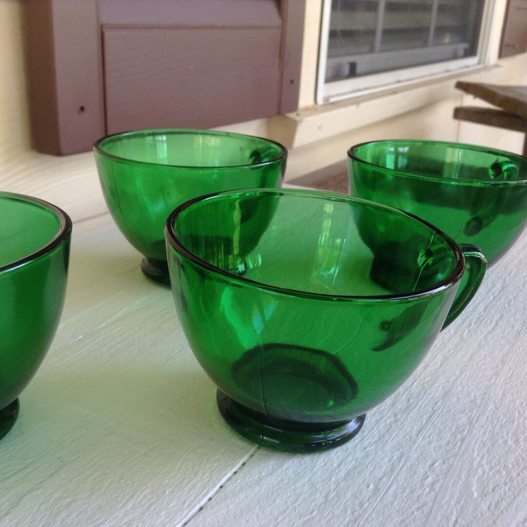 Emerald Green Cups / Retro Kitchen / Retro Glassware / Retro - Etsy