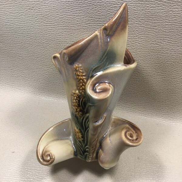 Hull Pottery - Etsy