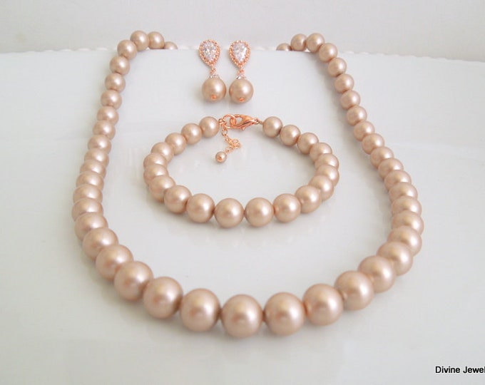 Gorgeous Tri Colored Faux Pearl and Gold Tone Choker and Earrings Set ...