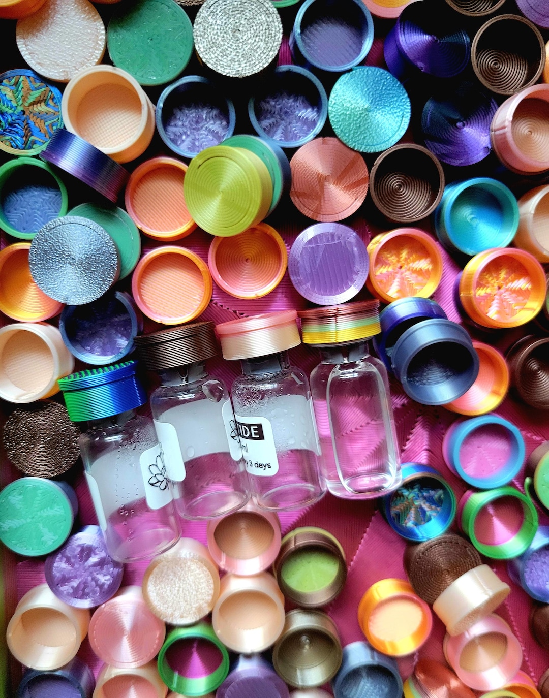 10 Count Assortment of Reusable 3ml Vial Caps for Standard Vials Sized ...