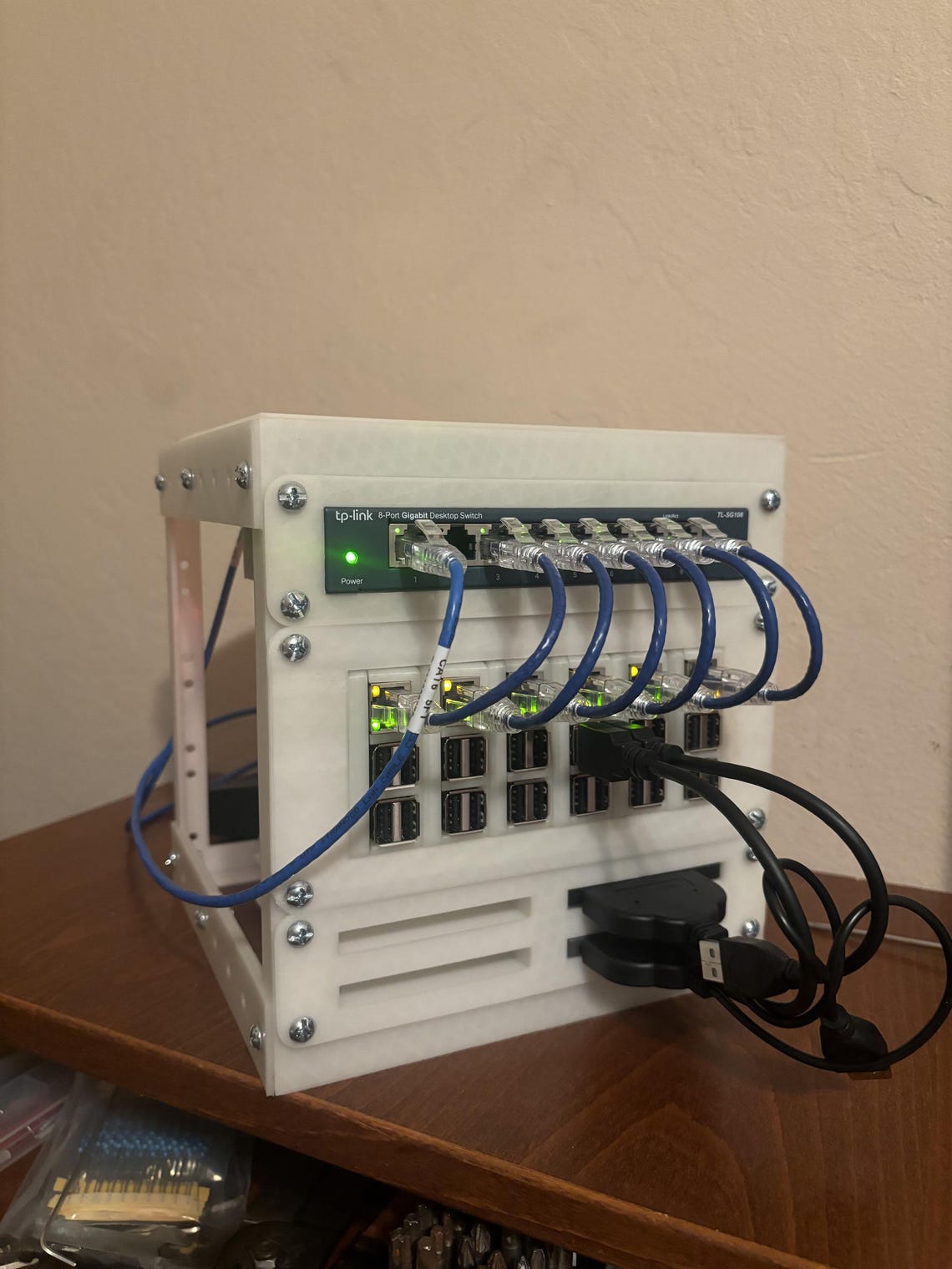 7" Mini Server Rack – Holds 6 Raspberry Pis, 4 Ssds, 8-port Gigabit ...