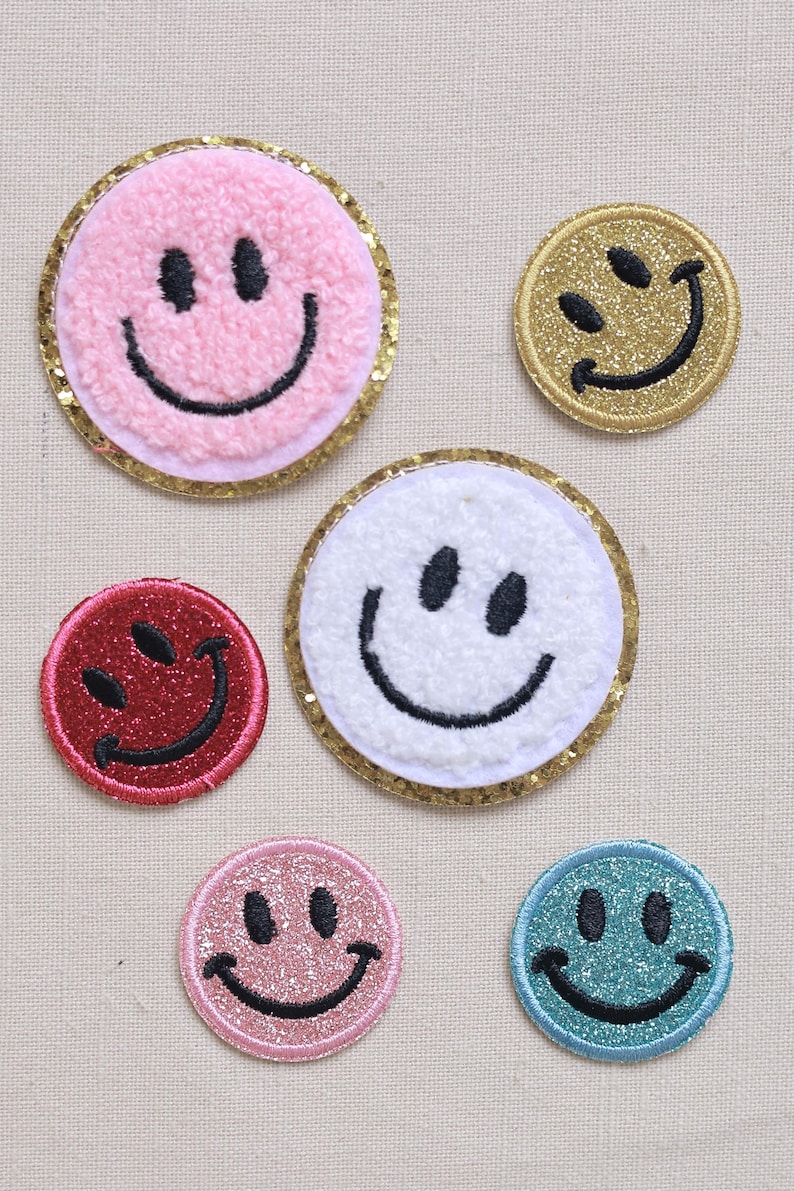 Smiley Face Iron on Patch Set – Cute Embroidered & Glitter Appliques for DIY Clothes, Backpacks ...